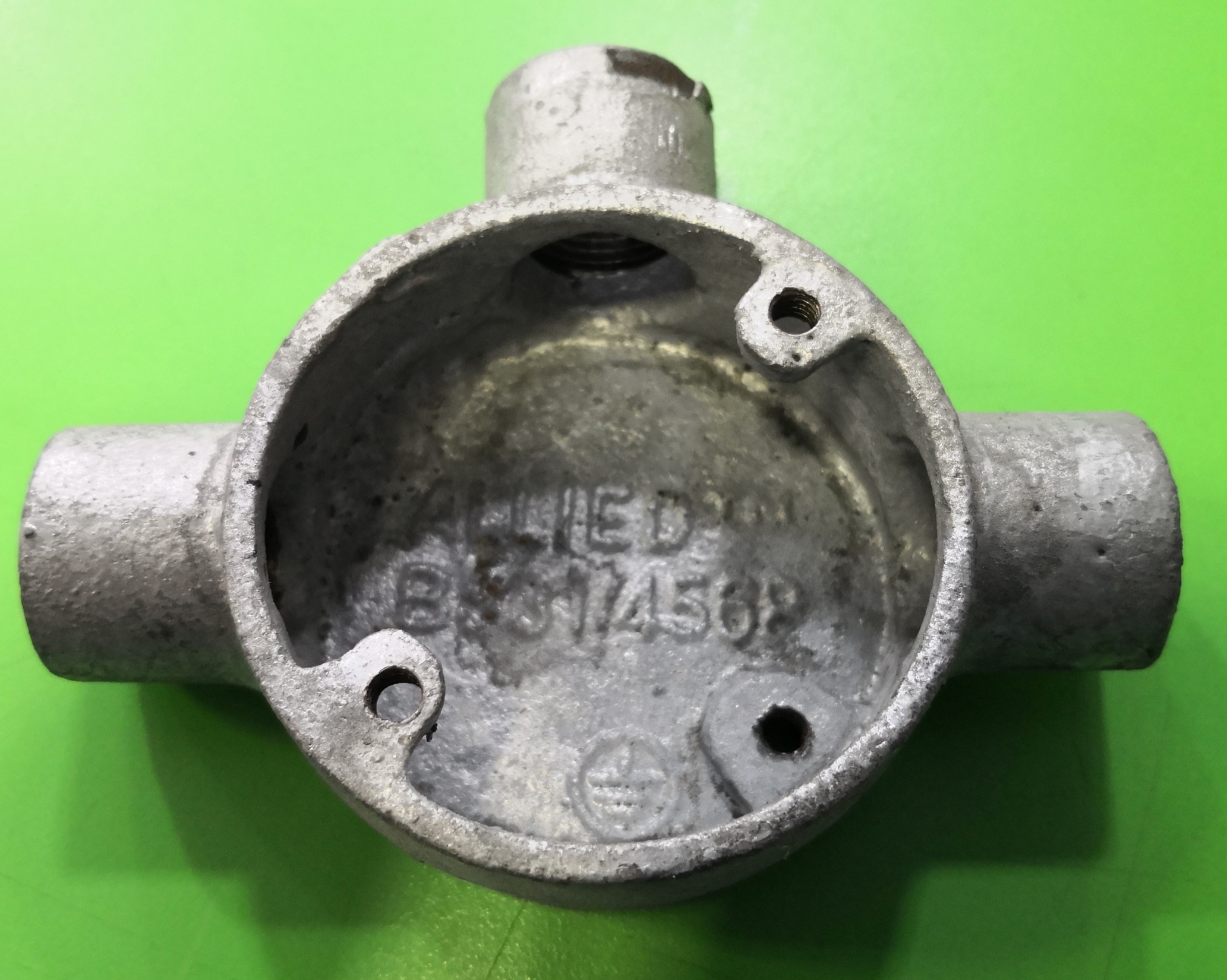 3/4" GI 3Way Box
