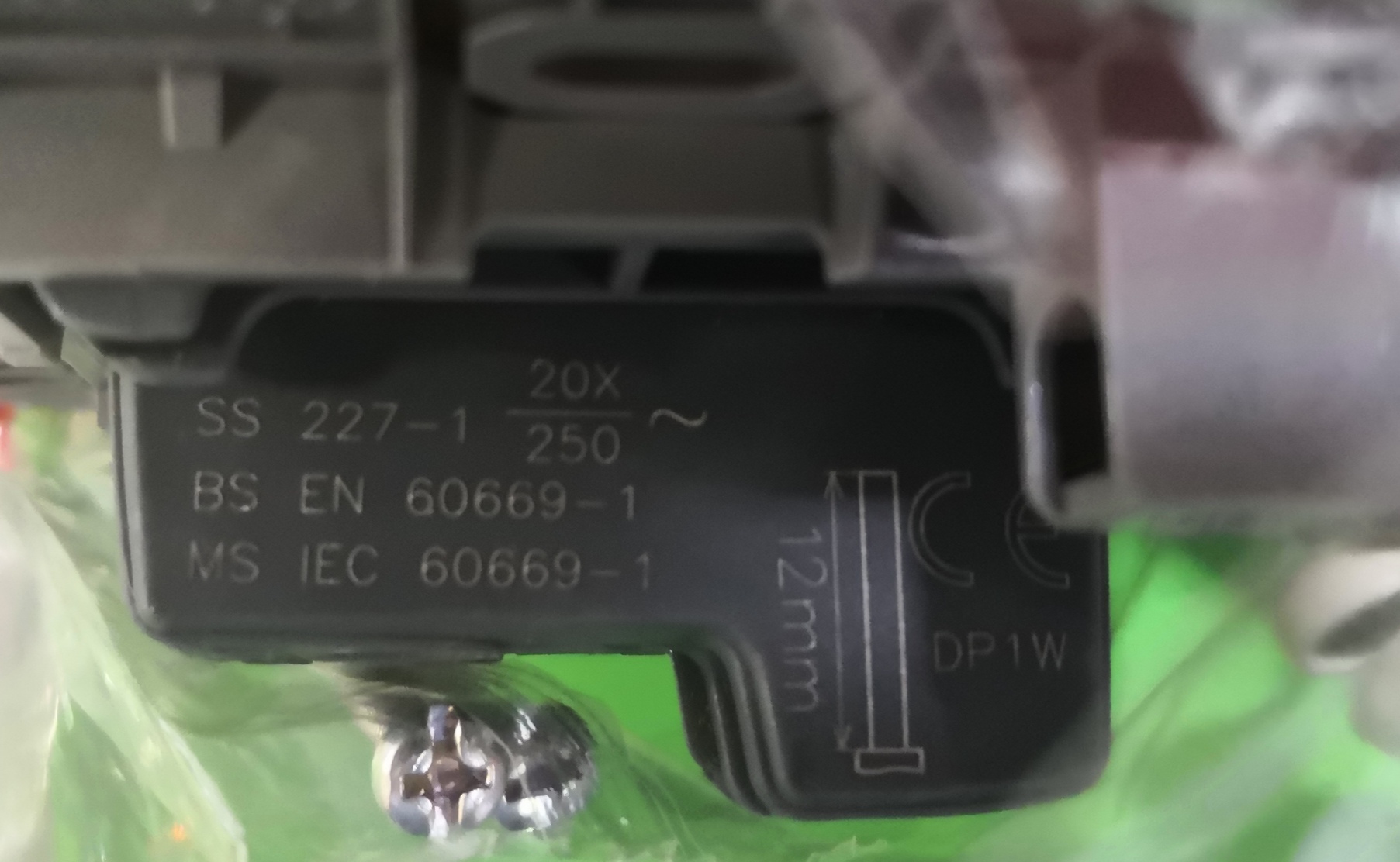 Legrand Mallia 20A DP Switch -Pearl White (283261+281950)