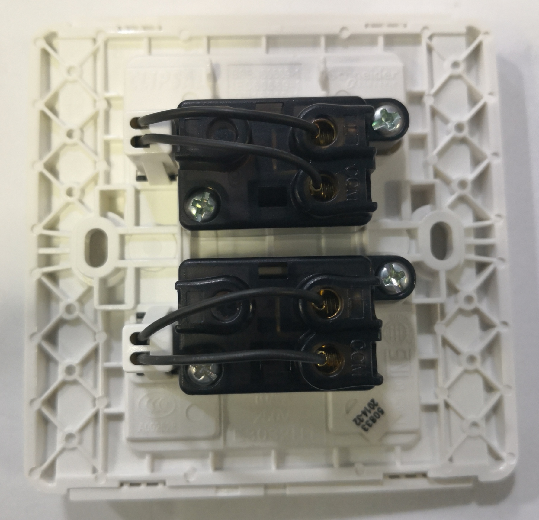 Schneider Neo 2G1W Switch -White (E3032H1_EWWW_G2)