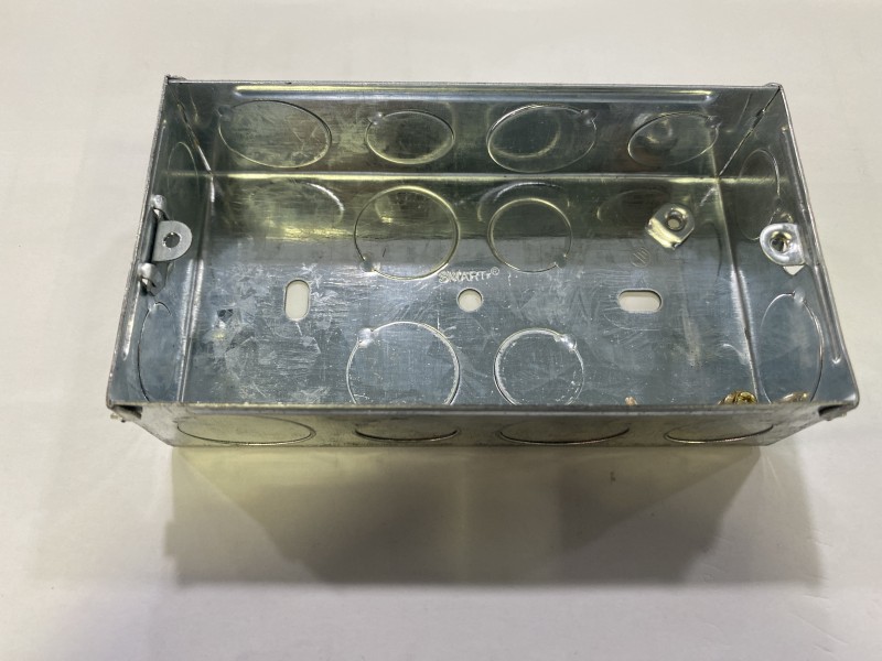Smart-R 2 Gang GI KO Box
